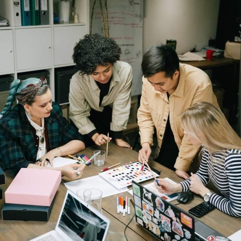 Stakeholder Analysis Template: 6 Steps To Build One